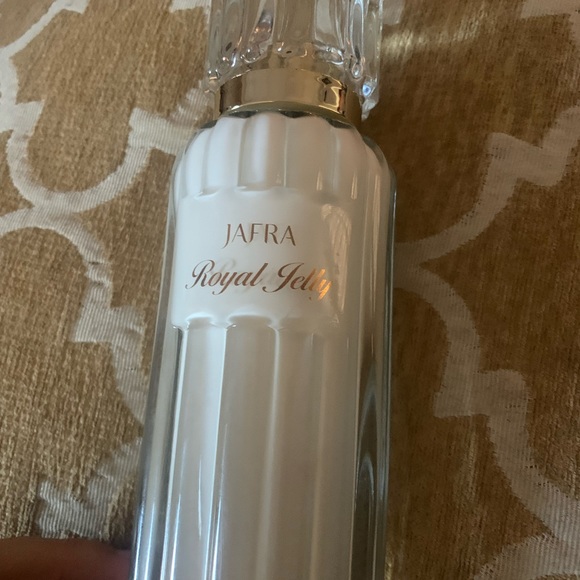 JAFRA | Skincare | Jafra Royal Jelly Milk Balm Moisture Lotion | Poshmark